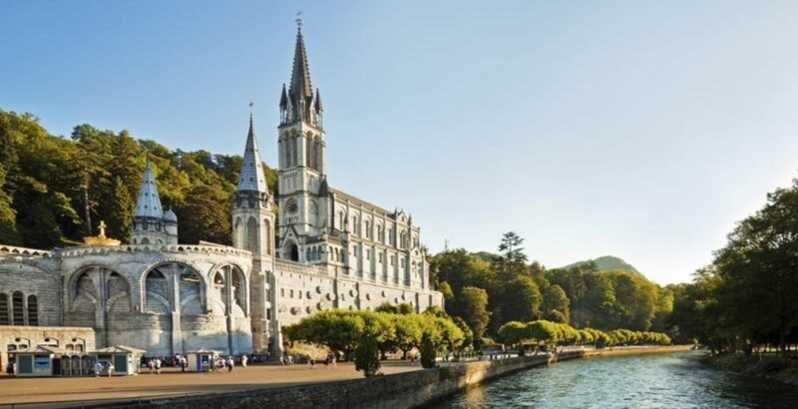 Lourdes: Private Guided Tour in the Sanctuary - What to Expect from the Tour