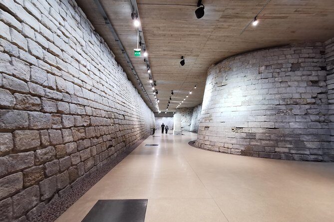 Louvre Museum Guided Tour with Skip-the-line Tickets - What’s Included and What’s Not