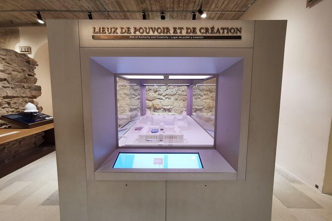 Louvre Museum Guided Tour with Skip-the-line Tickets - What to Expect From the Experience
