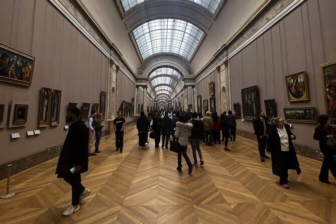 Louvre Private Tour with Skip The Line Entry - A Close Look at the Louvre Private Tour Experience