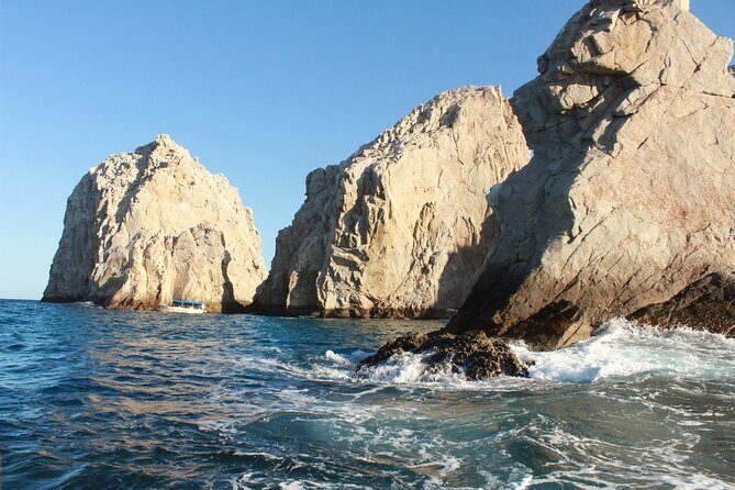 Lovers Beach and El Arco Boat Trip - The Experience at a Glance