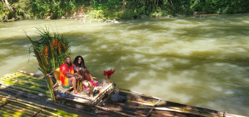 Lovers Rock (Great River Bamboo Rafting with Shopping) - An Authentic Taste of Jamaica’s Natural Beauty