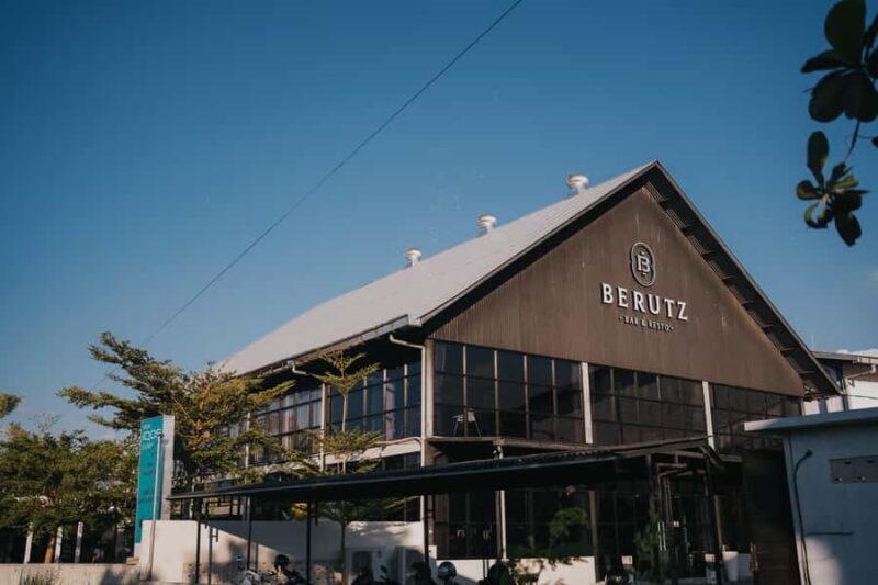 Lovina: Dolphin-Themed Brunch with Ocean Visuals & Music - A Detailed Look at the Experience