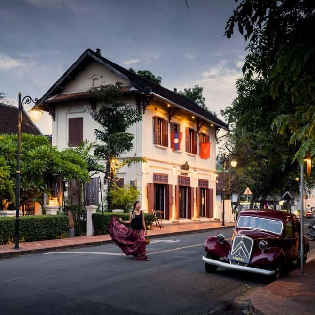 Luang Prabang: Audio-Guided City Tour in Electric Car - Discovering Luang Prabang in Comfort