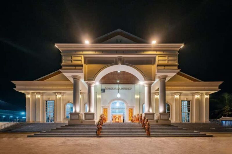 Luang Prabang: Buddha's Light Show - The Sum Up