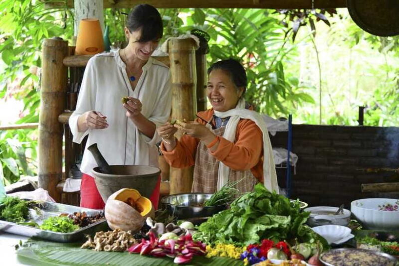 Luang Prabang: Cooking Class at the Former Royal Palace - The Meal: A Reward in a Scenic Setting