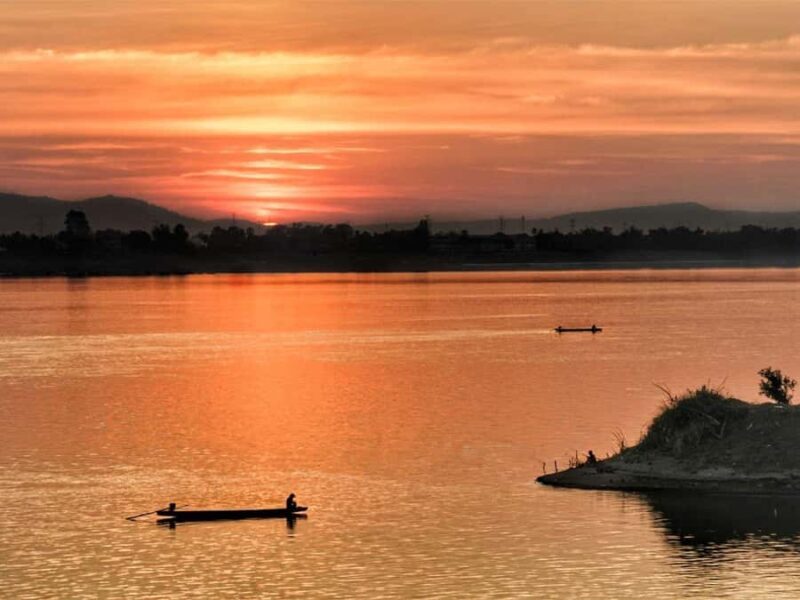 Luang Prabang: Mekong Sunset Cruise and Market Private Tour - The Experience in Detail