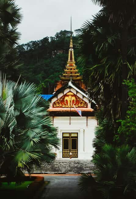 Luang Prabang: Morning Alms Giving & Pak Ou Caves Cruise - Key Points