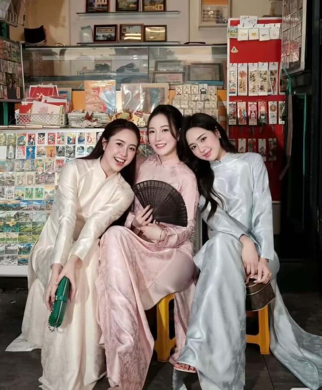 Luang Prabang: Traditional Clothing Photoshoot Experience - What We Love About the Experience