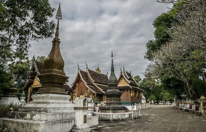 Luang Prabang:1 Hour Heritage Tour,snacks,drinks,pick-up - Authenticity and Practical Tips