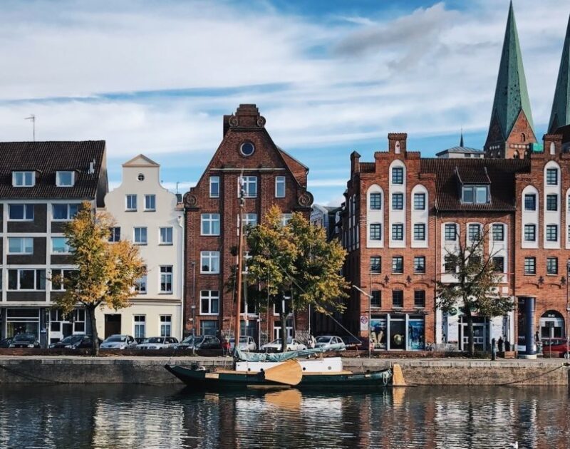 Lübeck: Backyards and Town Houses Private Guided Tour - An In-Depth Look at the Tour Experience