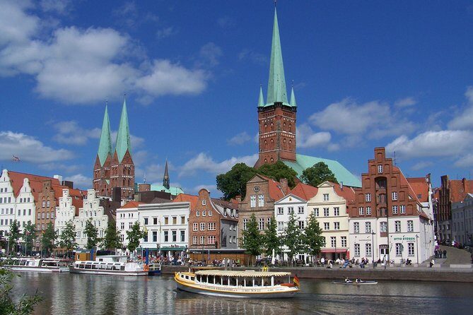 Lübeck Day Trip From Hamburg By Train With Private Guide And Lunch - Why Choose This Tour?