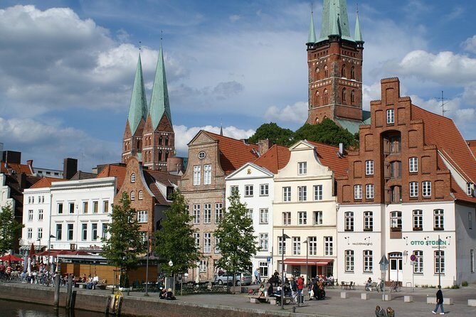 Lübeck Day Trip From Hamburg By Train With Private Guide And Lunch - FAQ