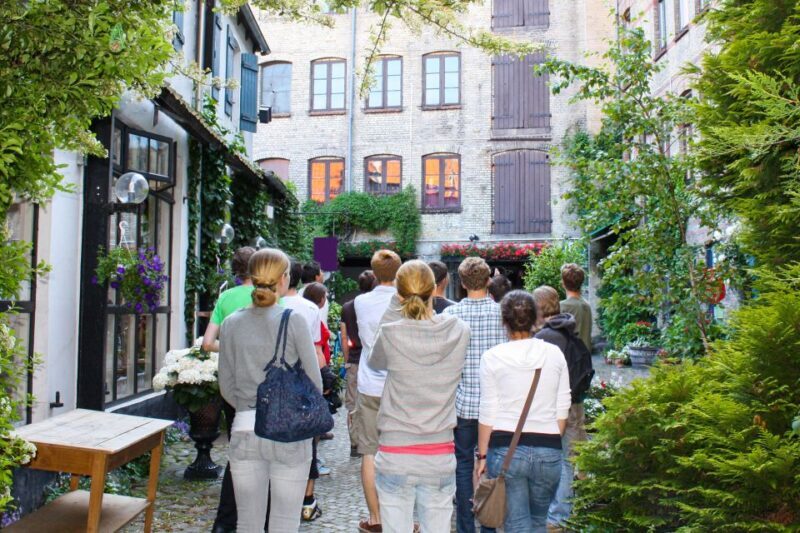 Lübeck: Entertaining Tour Through Hidden Courtyards - Who Should Take This Tour?