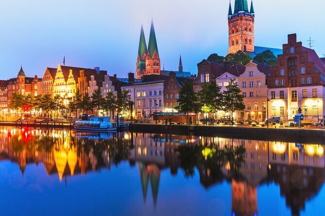 Lübeck Scavenger Hunt and Highlights Self-Guided Tour - A Deep Dive into the Lübeck Scavenger Hunt Experience