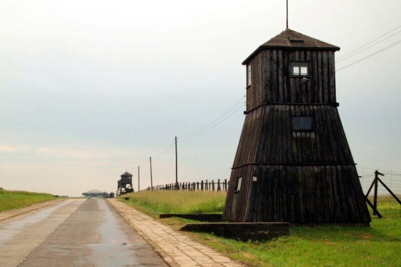 Lublin & Majdanek Small-Group Tour from Warsaw with Lunch - Transportation & Logistics: Why It Matters