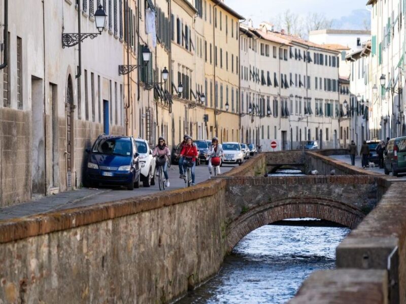 Lucca: 3-Hour Bikes & Bites Foodie Adventure like a Local - Key Points