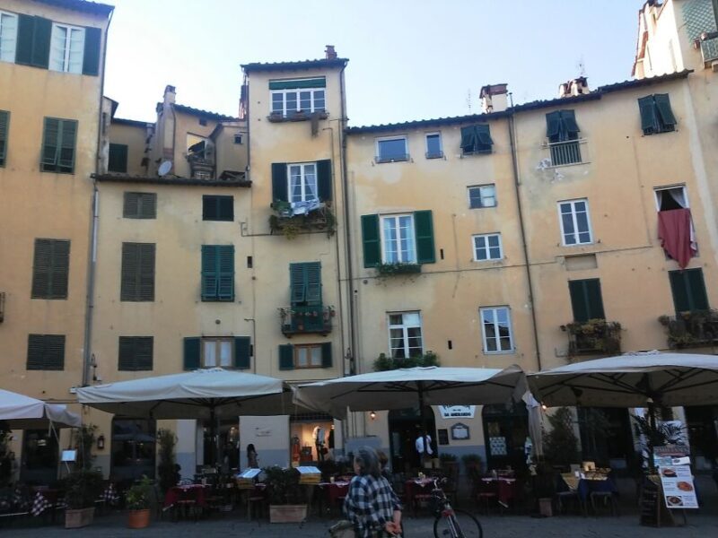 Lucca: City Highlights Walking Tour - Discovering Lucca: A City Highlights Walking Tour