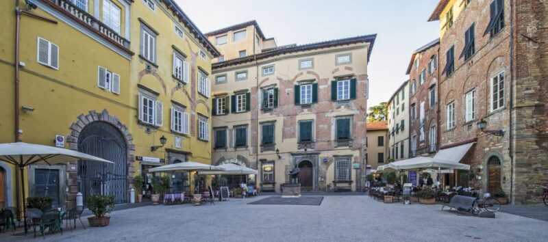 Lucca: Guided City by Night Walking Tour - Authentic Stories and Authentic Sights