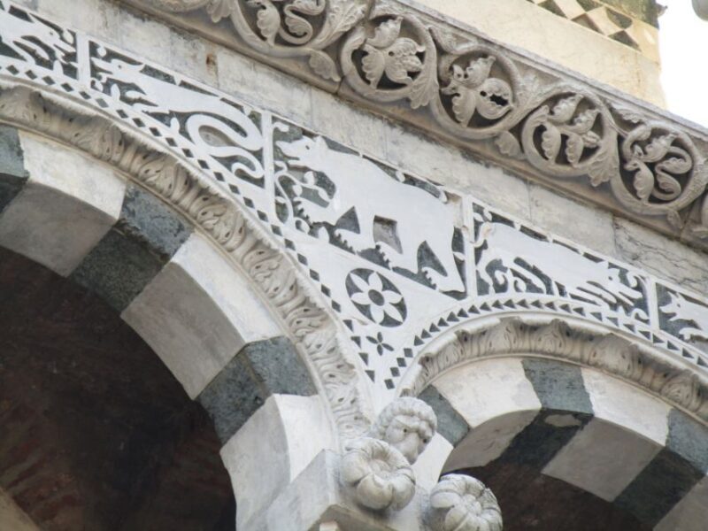 Lucca: Guided City by Night Walking Tour - FAQ