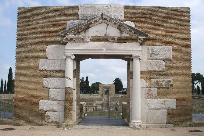 Lucera Private tour: excellent example of roman and medieval town - The Itinerary: A Closer Look