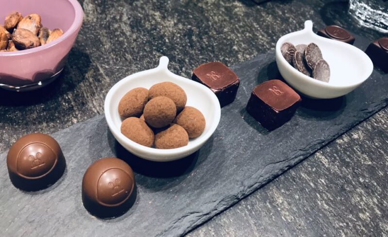 Lucerne: History Walking Tour w/ Chocolate & Cheese Tastings - Exploring the Historic Landmarks