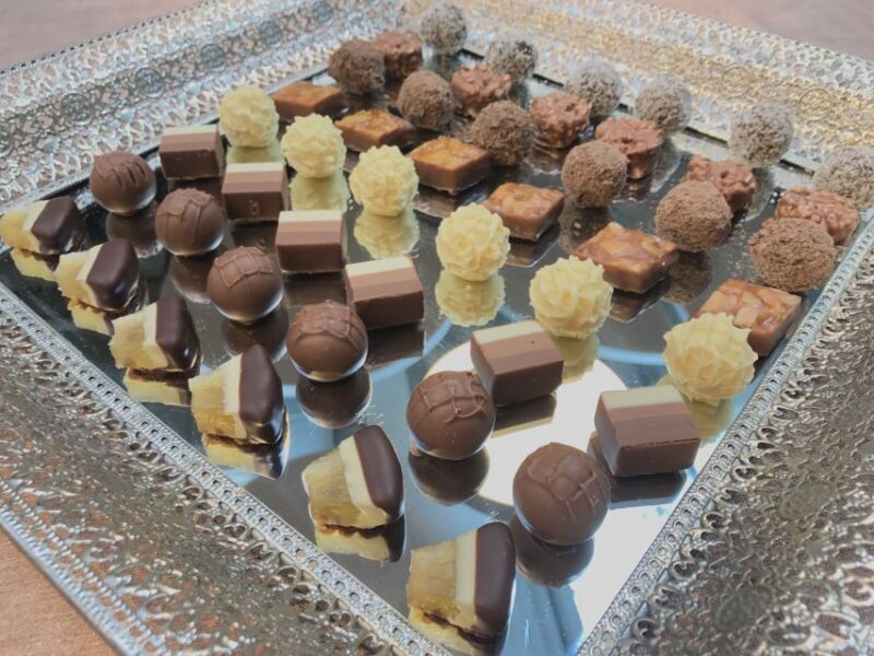 Lucerne: History Walking Tour w/ Chocolate & Cheese Tastings - The Lake Cruise Option