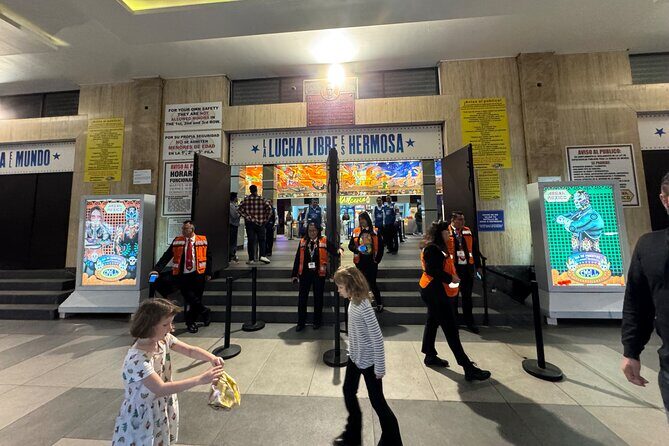 Lucha Libre Alcohol-Free Tour : Ice Cream + Mask + Walk + Guide - Exploring the Tour Itinerary in Detail