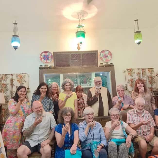 Lucknow: Nawab's Ancestral Home Visit with Traditional Meal - Key Points