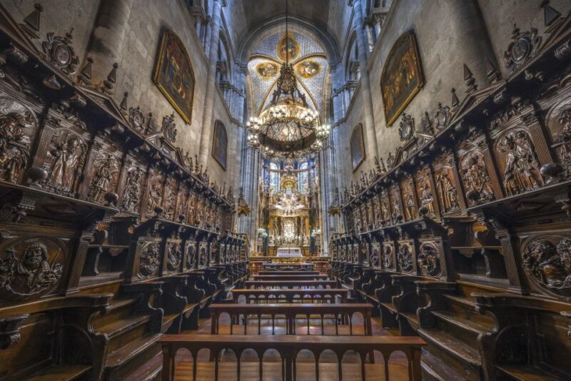Lugo: Cathedral of Santa Maria Entry Ticket and Audio Guide - Who Would Enjoy This Tour?