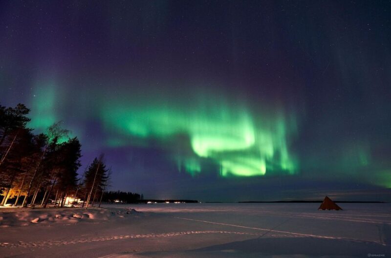 Luleå : Northern lights snowmobile tour - An Adventure into the Arctic Night