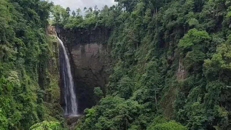 Lumajang or Malang: Kabut Pelangi Waterfall Guided Tour - Key Points