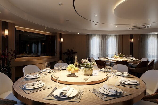 Luna Cruise Halong Bay: Best Luxury Day Tour from Hanoi - Detailed Breakdown of the Itinerary