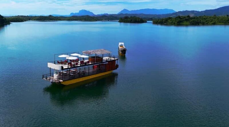 Lunch cruise on Vang Vieng Lake - Practicalities and Additional Details