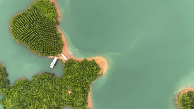 Lunch cruise on Vang Vieng Lake - Authenticity and Value: What Travelers Say