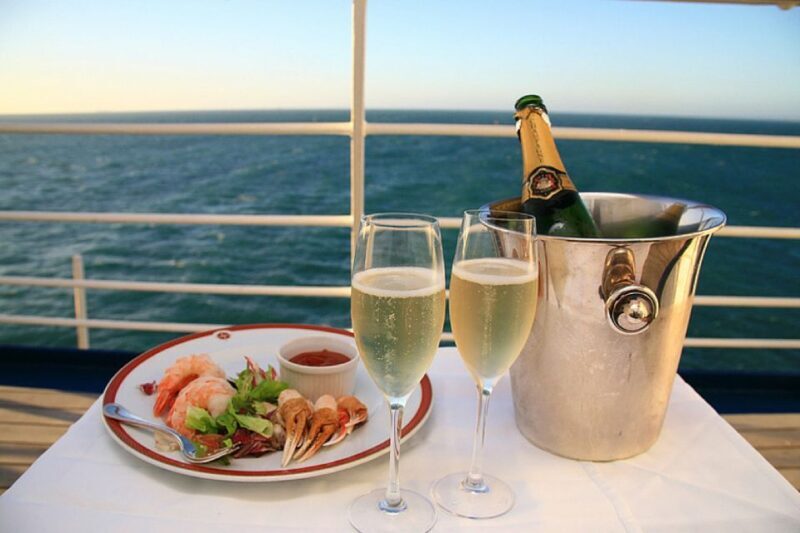 Lunch Cruise with Live Jazz on Sydney Harbour - Introducing the Lunch Cruise with Live Jazz on Sydney Harbour