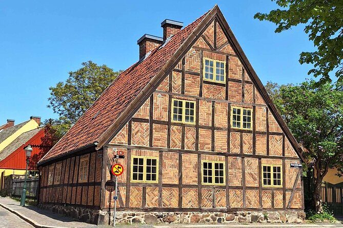 Lund's Medieval and Modern History: A Self-Guided Audio Tour - A Deep Dive into the Tour Experience