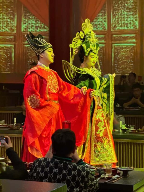 Luoyang: Emperors Banquet 3-Hour Immersive Experience - Who Would Enjoy This Tour?