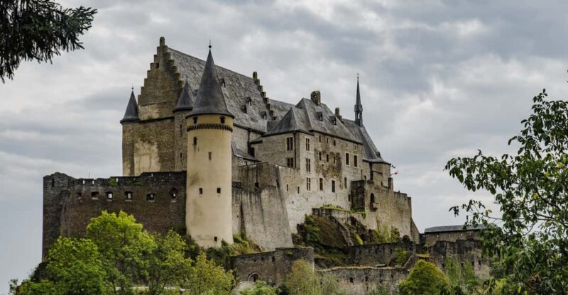 Luxembourg: Capture the most Photogenic Spots with a Local - Deep Dive into the Itinerary