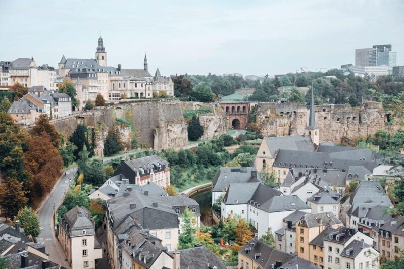 Luxembourg: City Bus Tour with Audio Guide and Headphones - The Itinerary: A Closer Look