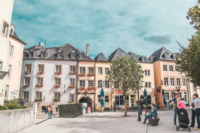 Luxembourg City: Walking Tour with Optional Wine Tastings - The Guides: Knowledge and Charisma Matter