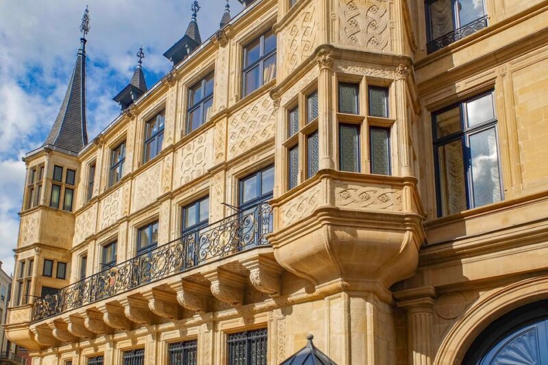 Luxembourg City: Walking Tour with Optional Wine Tastings - Who Will Benefit Most from This Tour?