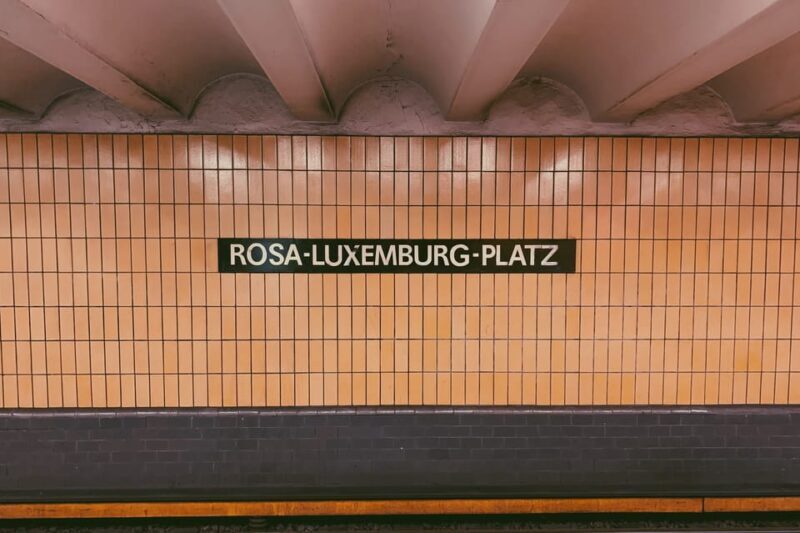 Luxembourg: Express Walk with a Local in 60 minutes - Price and Value