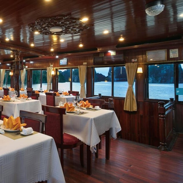 Luxurious 2-Day in 5 Stars Cruise: Lan Ha & Ha Long Bay - Key Points
