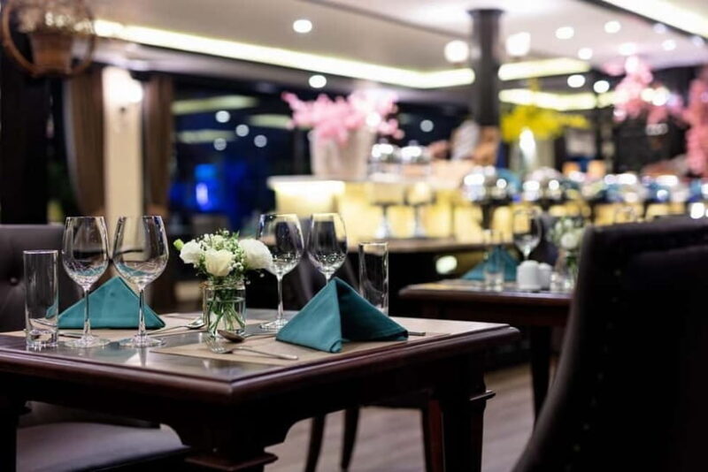 Luxurious 2-Day in 5 Stars Cruise: Lan Ha & Ha Long Bay - An In-Depth Look at the 2-Day Cruise