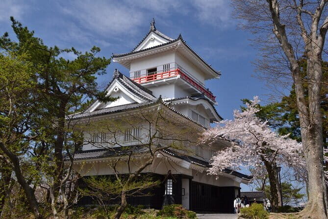 Luxurious 6 Night Stay in Shiga Kogen and Myoko Akakura - Frequently Asked Questions