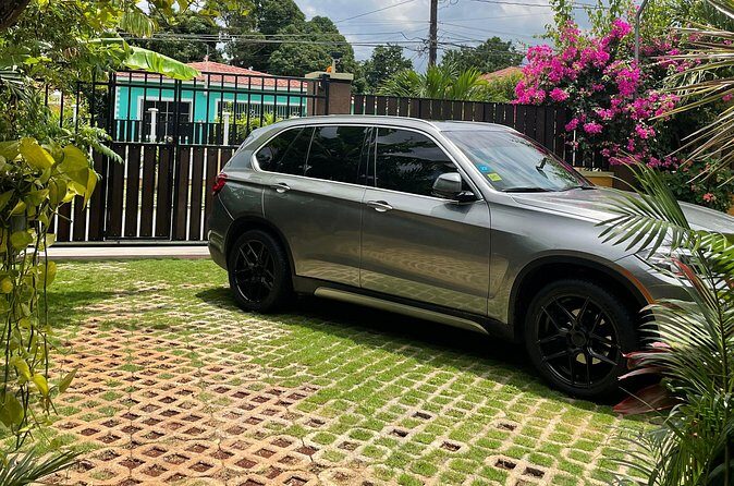 Luxurious Airport Pickup! - Overview of the Experience