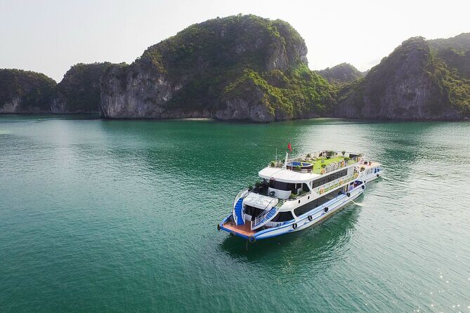 Luxury 1 Day Halong Bay 8 hours 5*Cruise Limousine Kayak Relax - An Impressive Day in the Bay: What to Expect