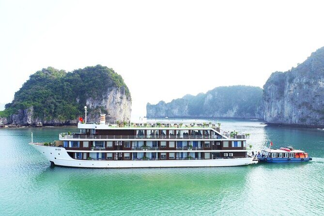 LUXURY 5 STAR CRUISE 2 Day 1 Night Visit Halong Bay & Lan Ha Bay - Key Points