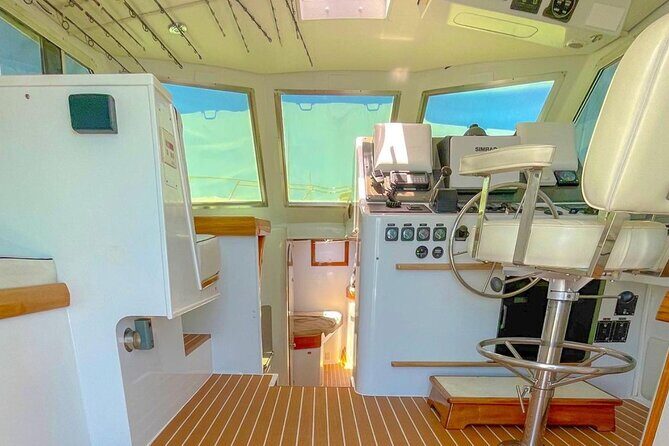 Luxury Bay or Sunset Yacht Cruise in San Diego - Why This Tour Stands Out